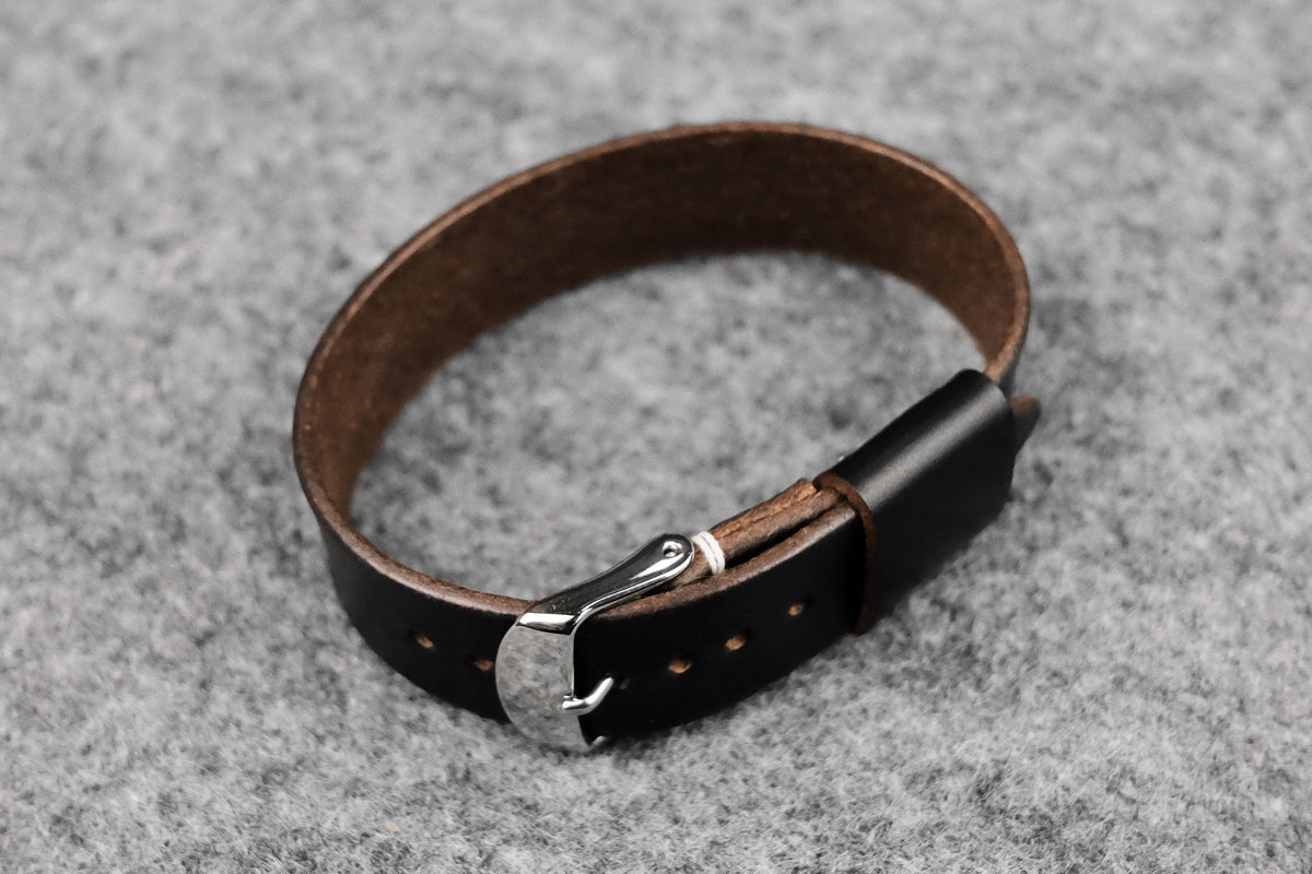 Horween Chromexcel Black Wide Pass Through Leather Strap – THE HOUSE OF ...